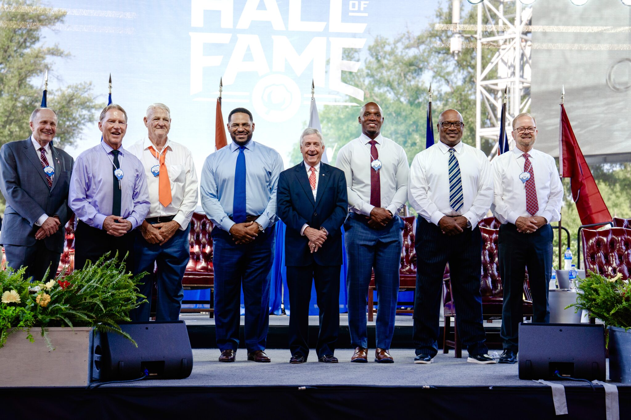 COTTON BOWL HONORS ITS ELITE | Inductees escorted by Rangerettes on way ...