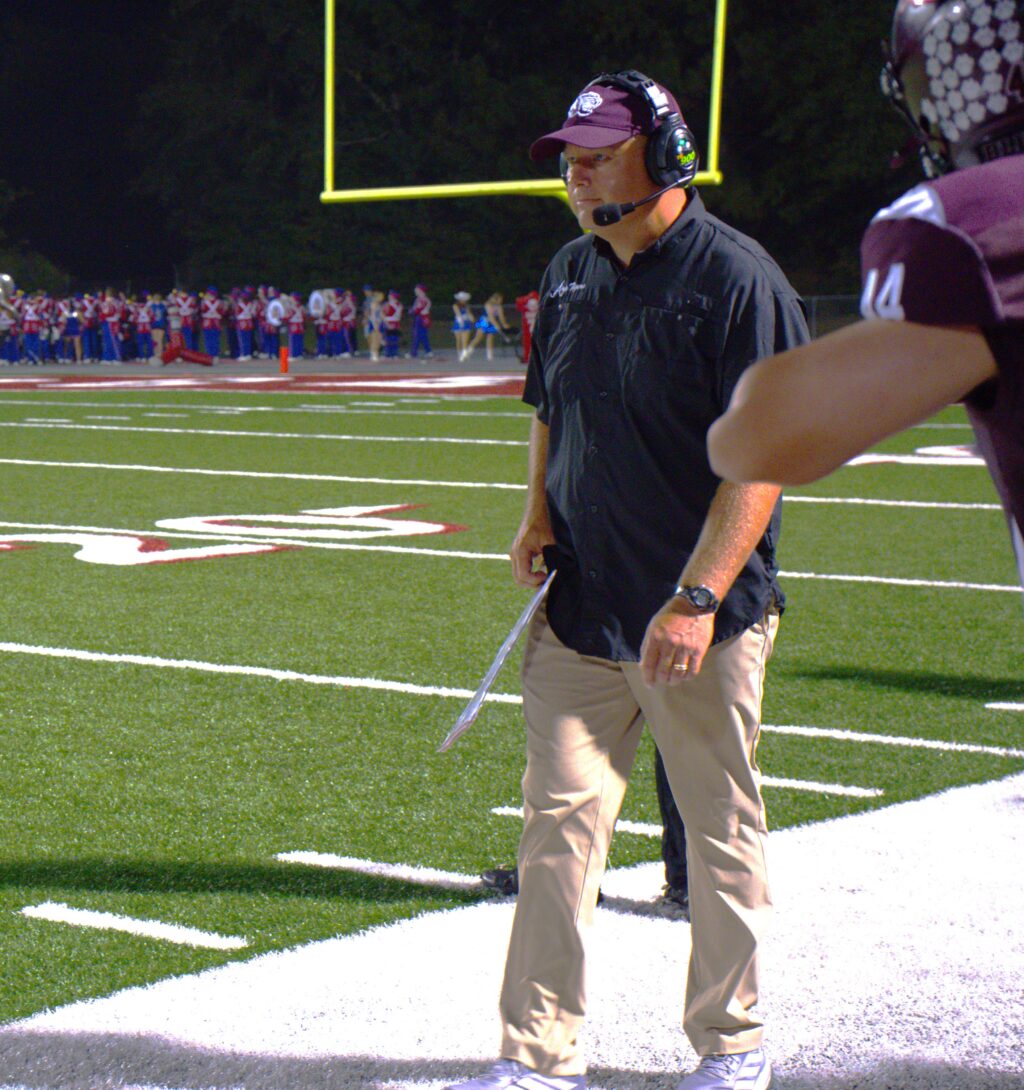 SEVEN MILES AIN’T THAT FAR | Unbeatens Arp, Troup meet tonight to open ...